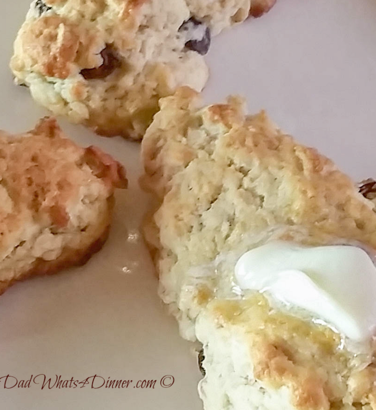 Oatmeal Raisin Scones