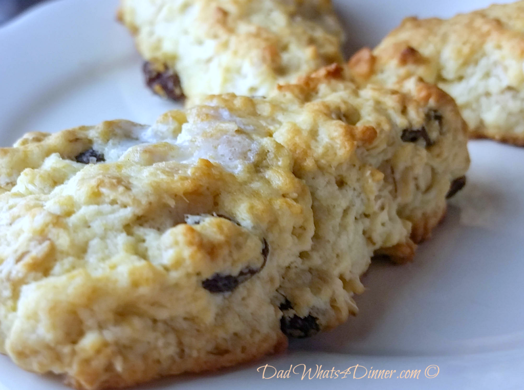 Oatmeal Raisin Scones
